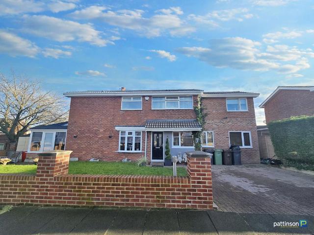 4 bedroom semi detached house for sale