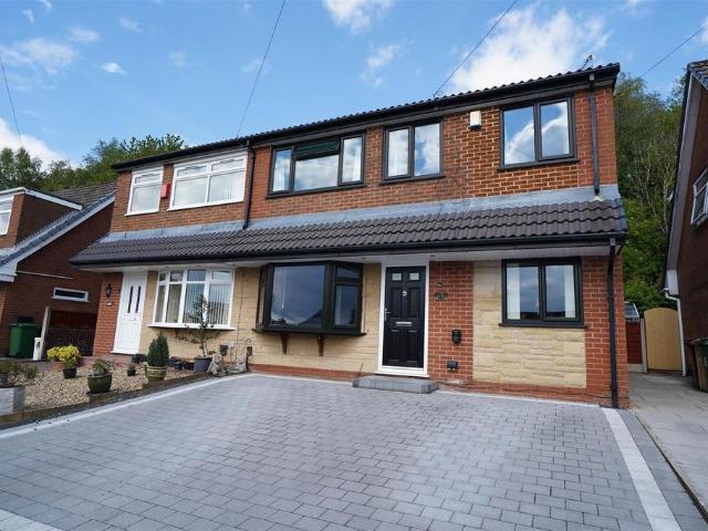 4 bedroom semi detached house for sale