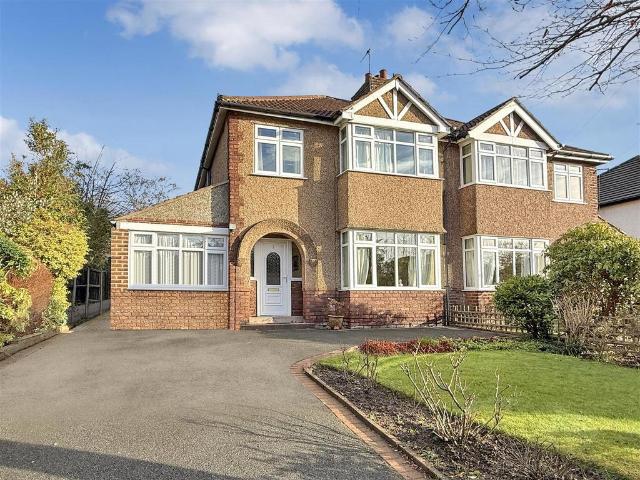 4 bedroom semi detached house for sale