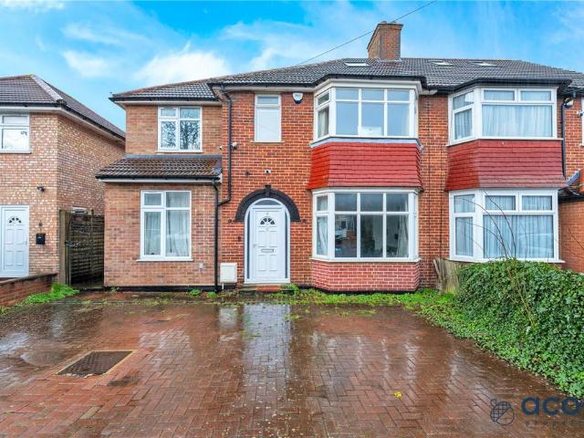4 bedroom semi detached house for sale