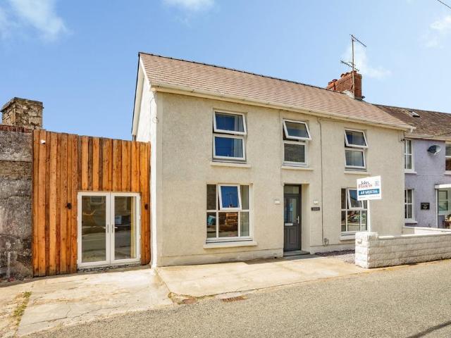 4 bedroom semi detached house for sale