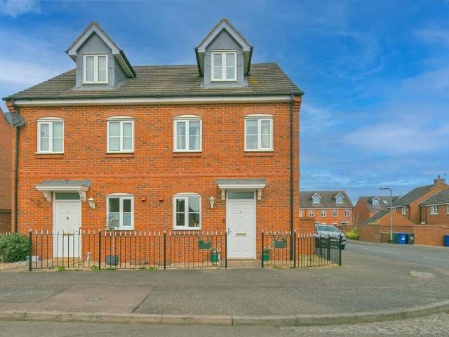 4 bedroom semi detached house for sale