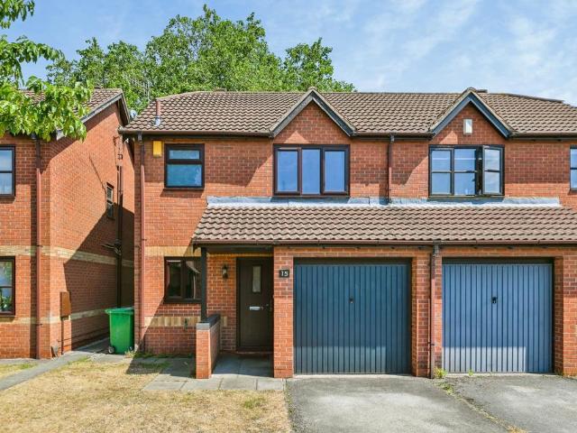 4 bedroom semi detached house for sale