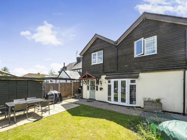 4 bedroom semi detached house for sale