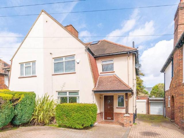 4 bedroom semi detached house for sale