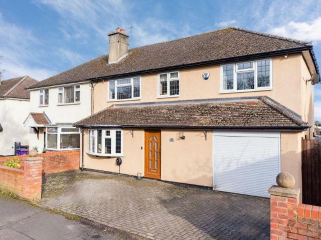 4 bedroom semi detached house for sale