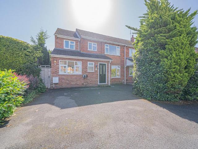 4 bedroom semi detached house for sale