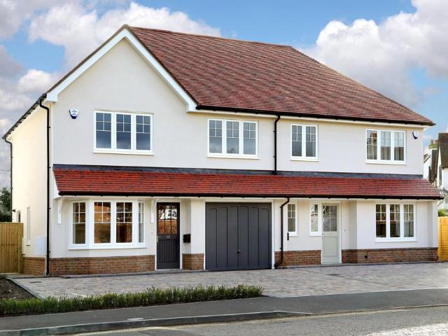 4 bedroom semi detached house for sale