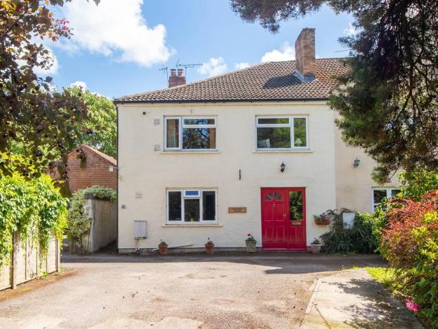 4 bedroom semi detached house for sale