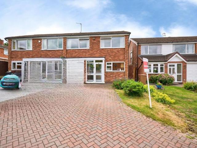 4 bedroom semi detached house for sale