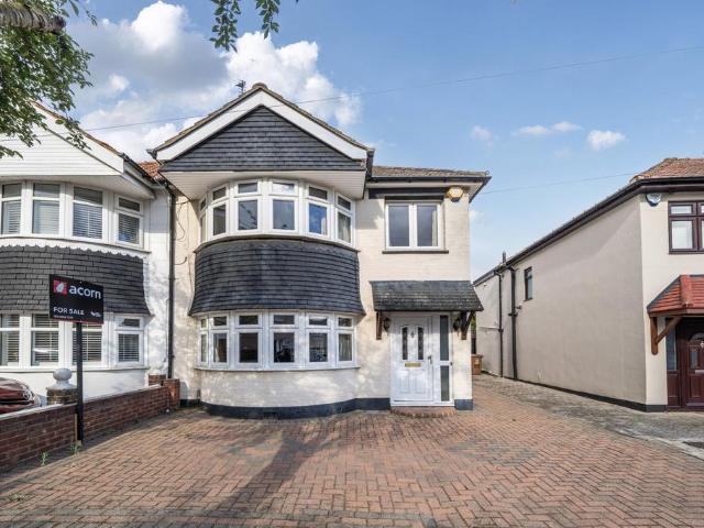 4 bedroom semi detached house for sale