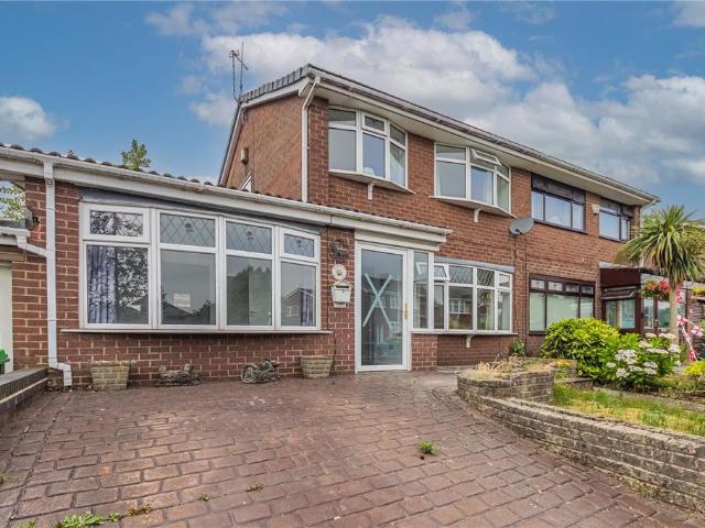 4 bedroom semi detached house for sale