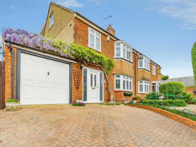 4 bedroom semi detached house for sale