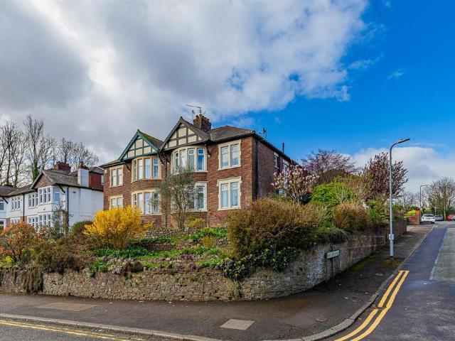 4 bedroom semi detached house for sale