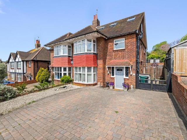 5 bedroom semi detached house for sale