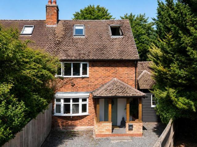4 bedroom semi detached house for sale
