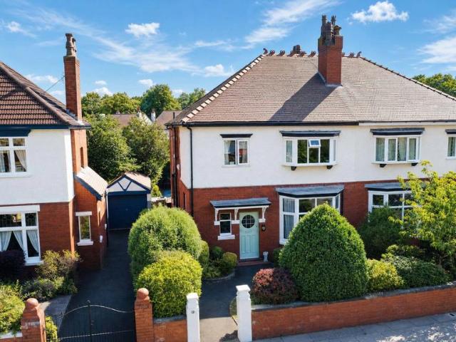 4 bedroom semi detached house for sale