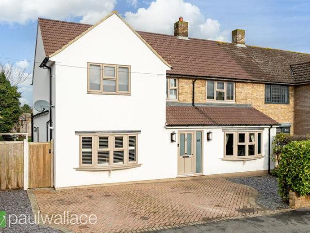 4 bedroom semi detached house for sale