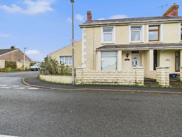 4 bedroom semi detached house for sale