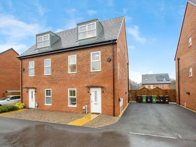 4 bedroom semi detached house for sale