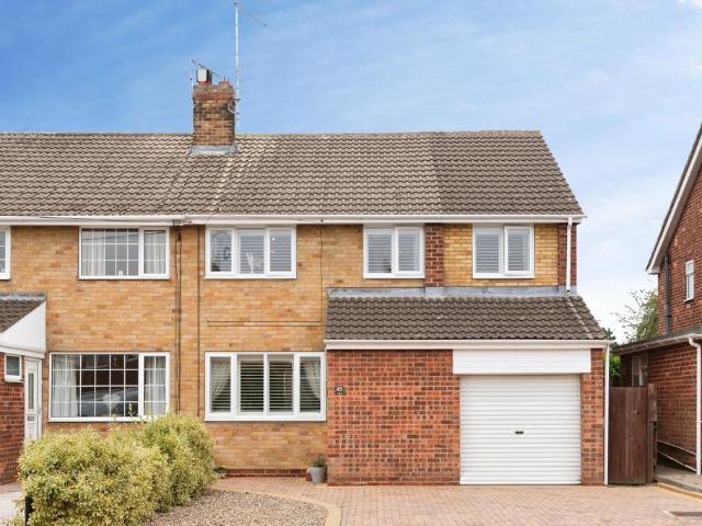 4 bedroom semi detached house for sale