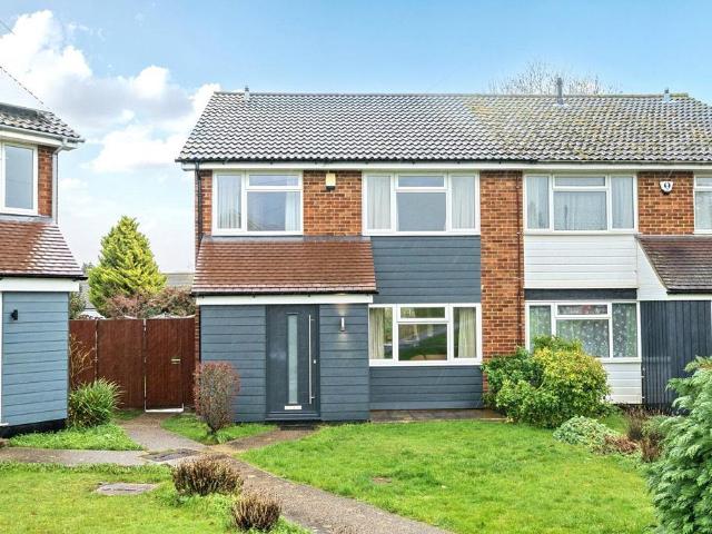 4 bedroom semi detached house for sale
