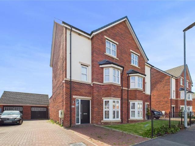 4 bedroom semi detached house for sale