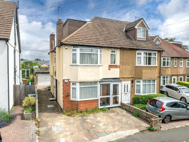 4 bedroom semi detached house for sale