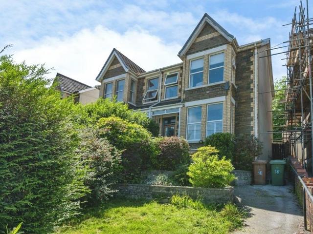 4 bedroom semi detached house for sale