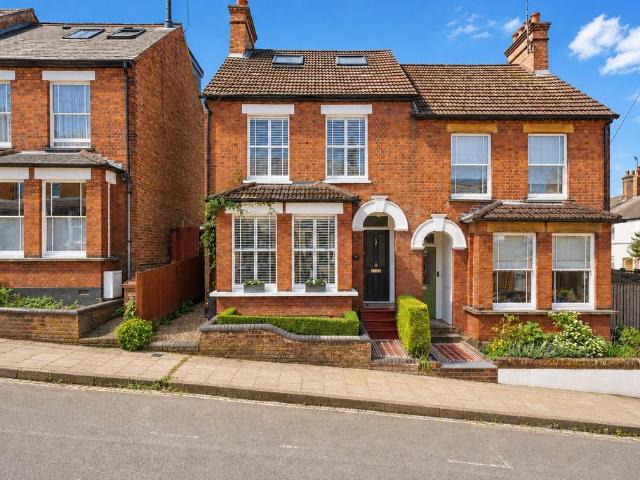4 bedroom semi detached house for sale