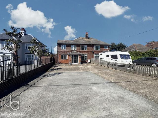 4 bedroom semi detached house for sale