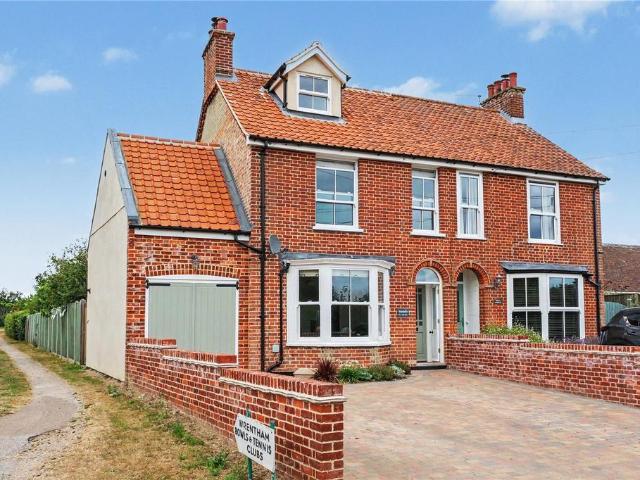 4 bedroom semi detached house for sale