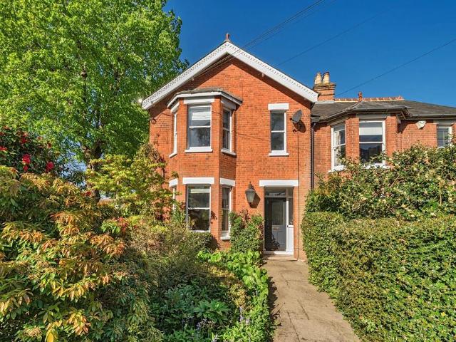 4 bedroom semi detached house for sale