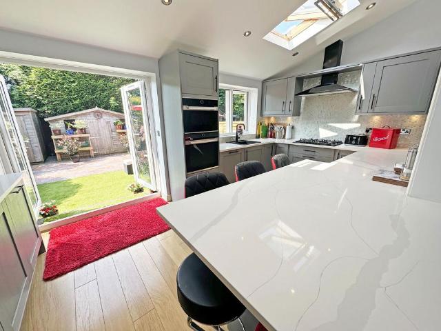 4 bedroom semi detached house for sale