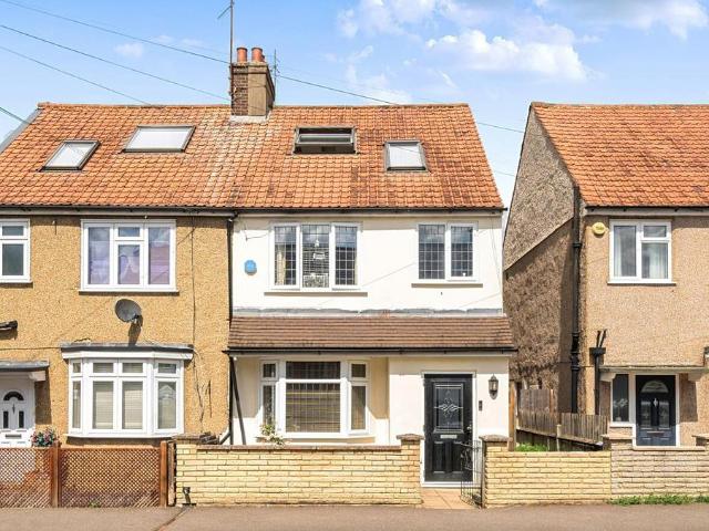 4 bedroom semi detached house for sale