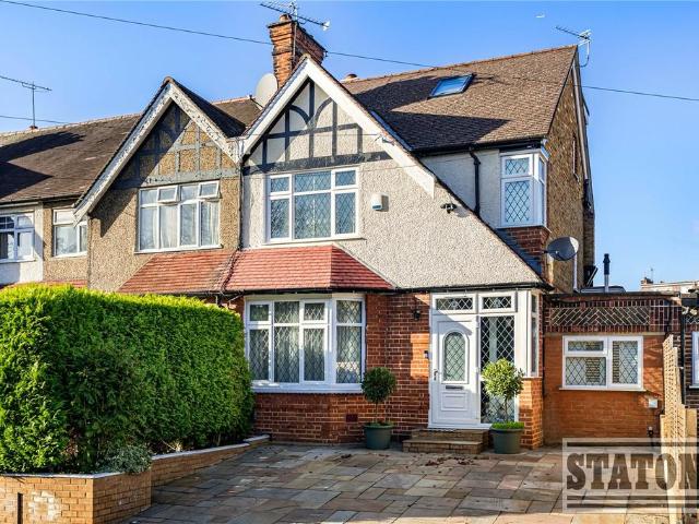 4 bedroom semi detached house for sale