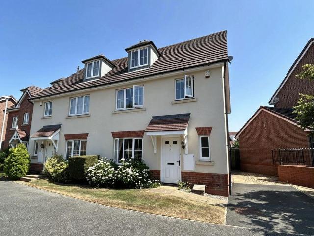 4 bedroom semi detached house for sale