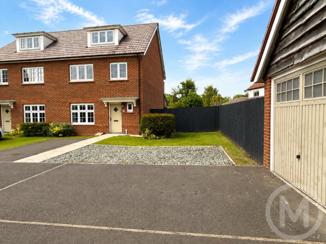 4 bedroom semi detached house for sale