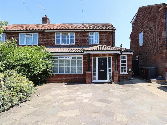 4 bedroom semi detached house for sale