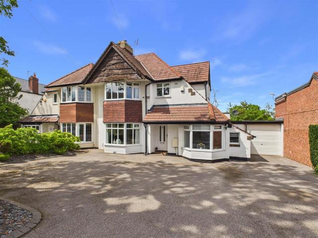 4 bedroom semi detached house for sale