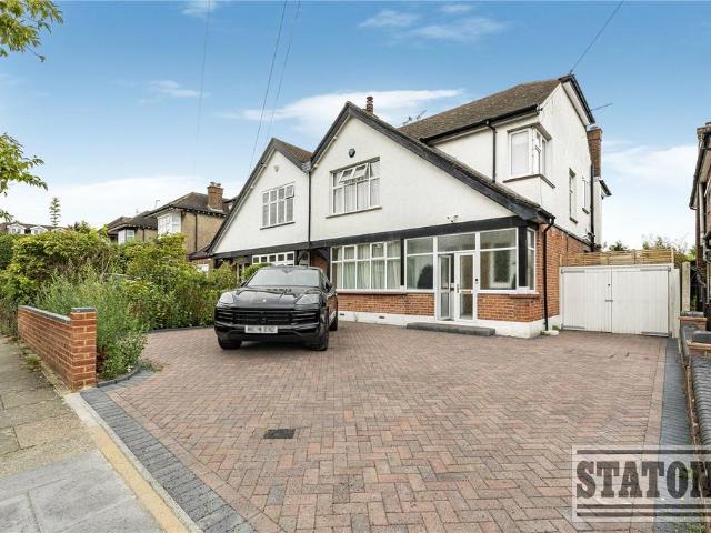 4 bedroom semi detached house for sale