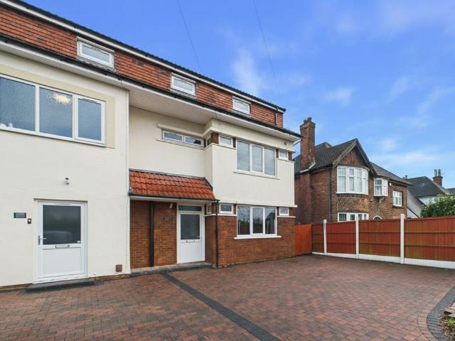 4 bedroom semi detached house for sale