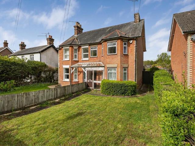 4 bedroom semi detached house for sale
