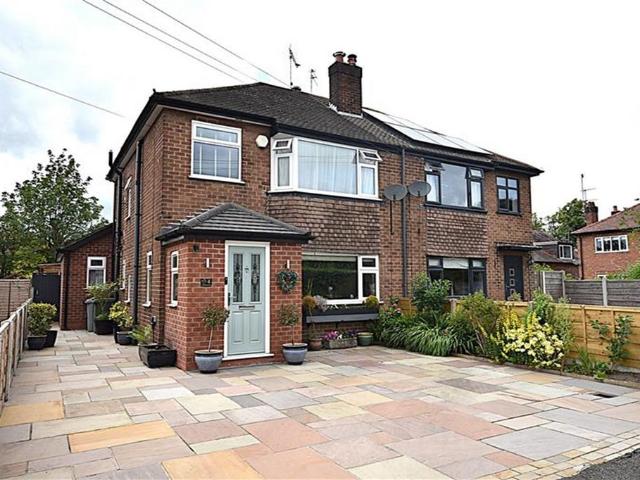 4 bedroom semi detached house for sale