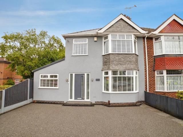 4 bedroom semi detached house for sale