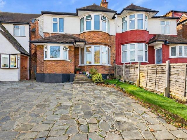 4 bedroom semi detached house for sale