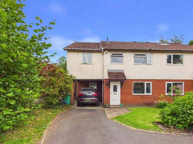 4 bedroom semi detached house for sale