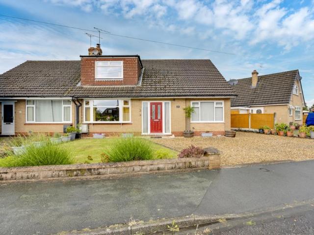 4 bedroom semi detached house for sale