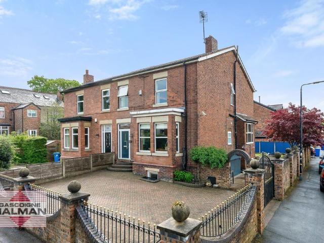 4 bedroom semi detached house for sale
