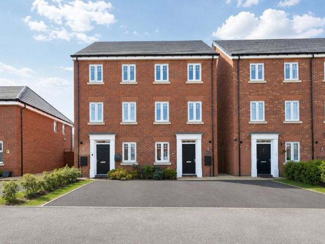 4 bedroom semi detached house for sale